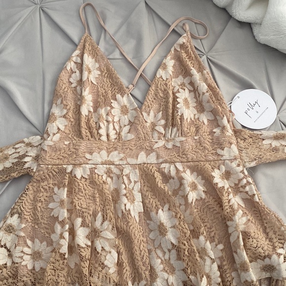 Princess Polly | Pants & Jumpsuits | Princess Polly Lace Romper | Poshmark